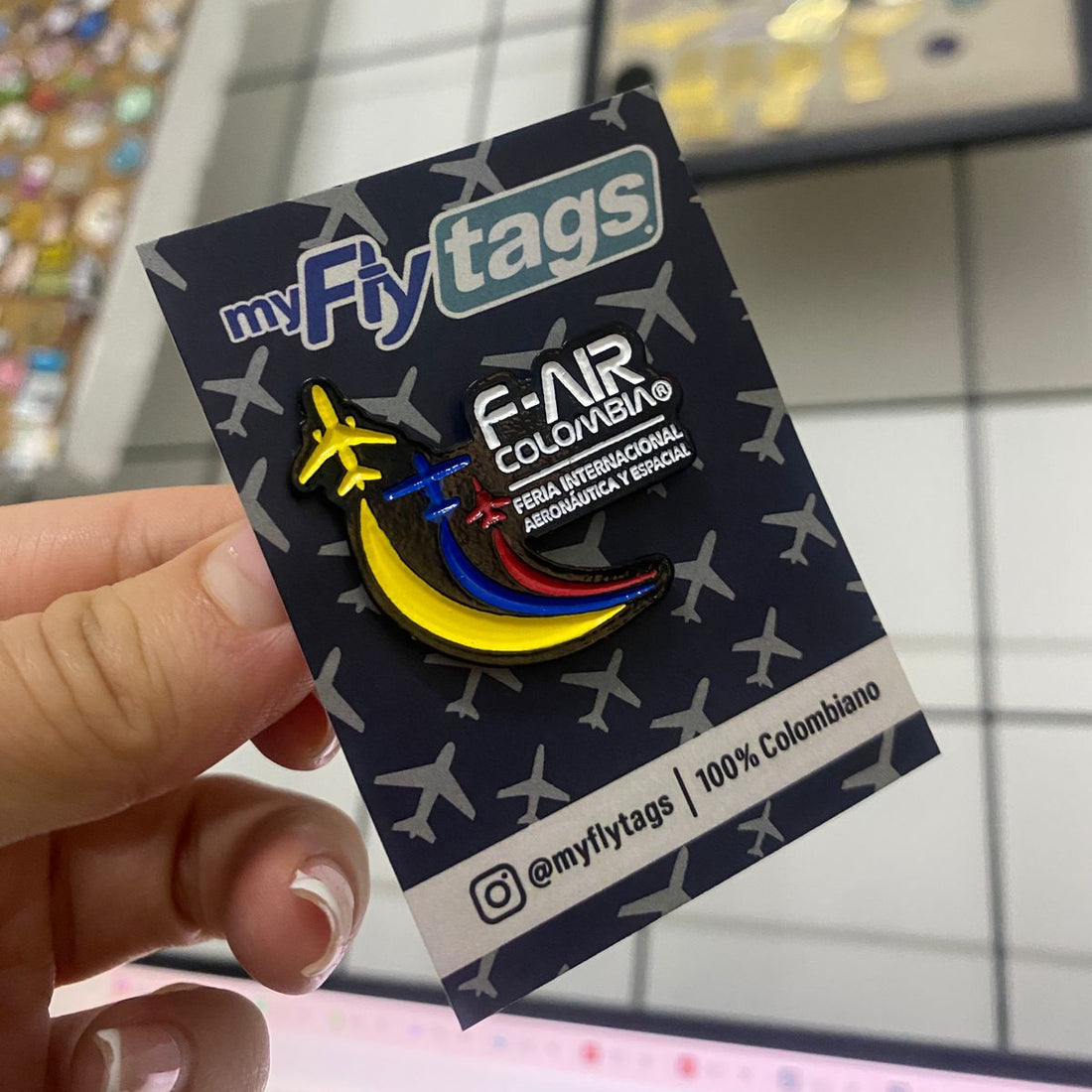Pin F-AIR COLOMBIA – My fly tags